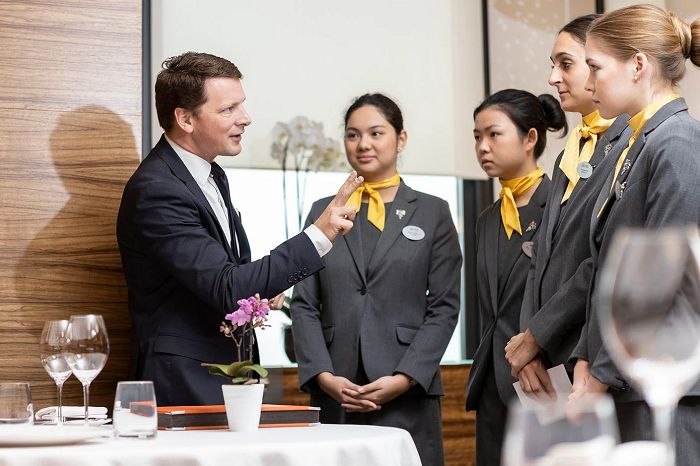 Best Ways To Improve Guest Loyalty In Your Hotel - HotelWeb